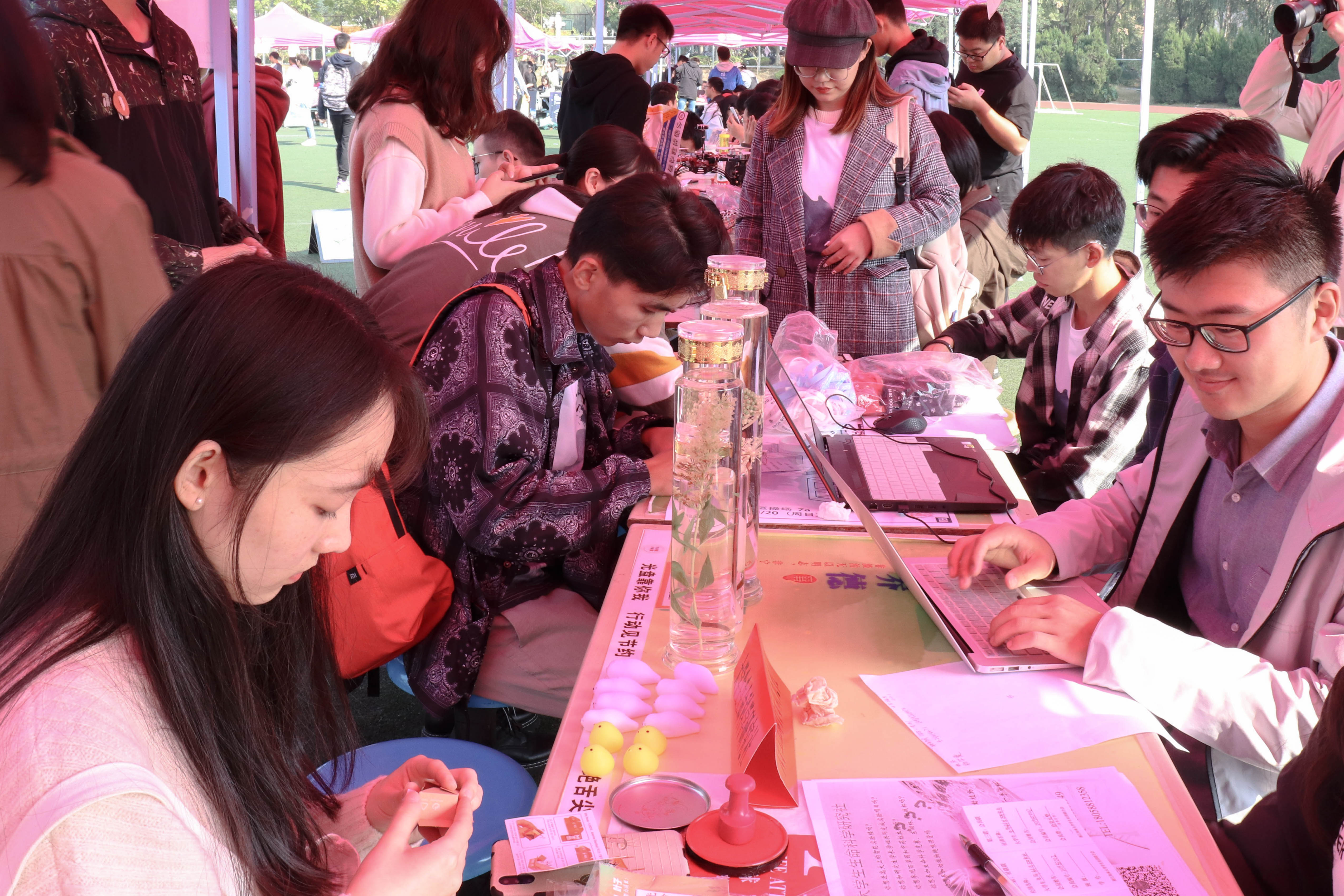 学校举行 百团大战”暨社团纳新活动 浙江农林大学
